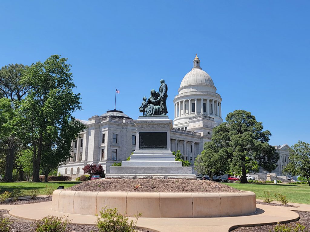 Monument to Confederate Women - Encyclopedia of Arkansas